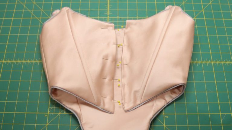 Avignon Corset Free Sewing Pattern - Mood Fabrics Blog