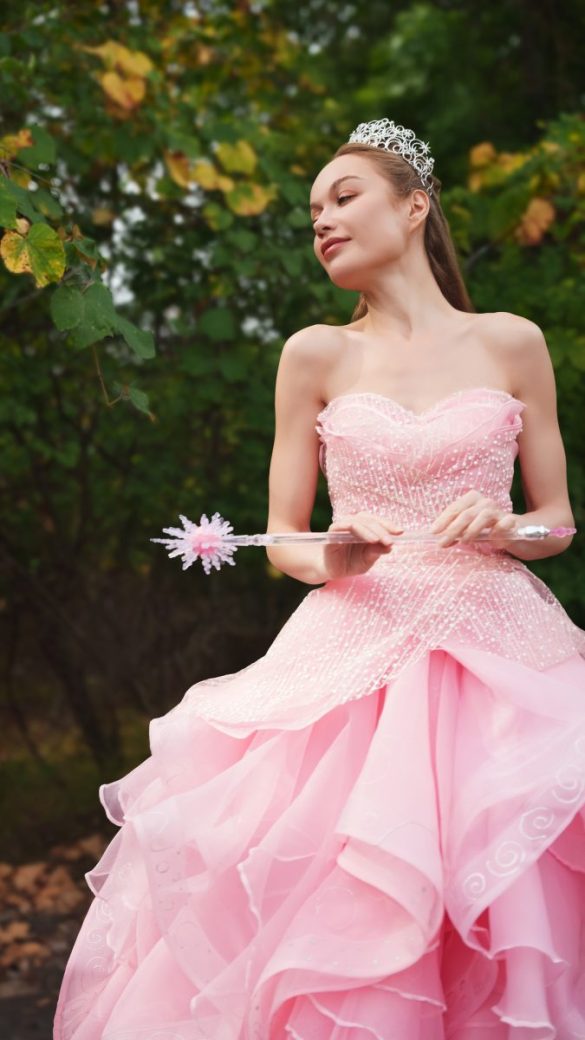 Glinda Gown Free Sewing Pattern - Mood Fabrics Sewciety Blog