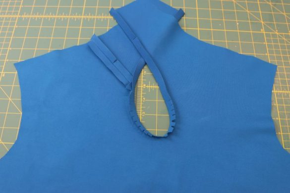 Topeka Keyhole Dress Free Sewing Pattern | Mood Fabrics