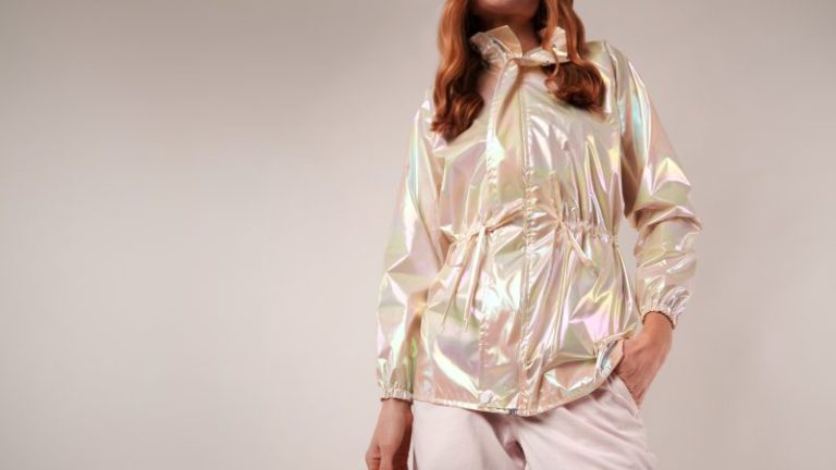Ametrine Anorak Free Sewing Pattern | Mood Fabrics Sewciety