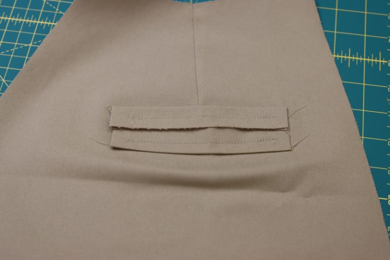 Lucca Tailored Barrel-Leg Pants Free Sewing Pattern | Mood