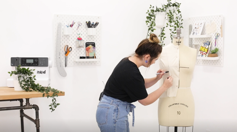 2 - Beginner Draping: How to Drape a Basic Bodice | Mood Sewciety
